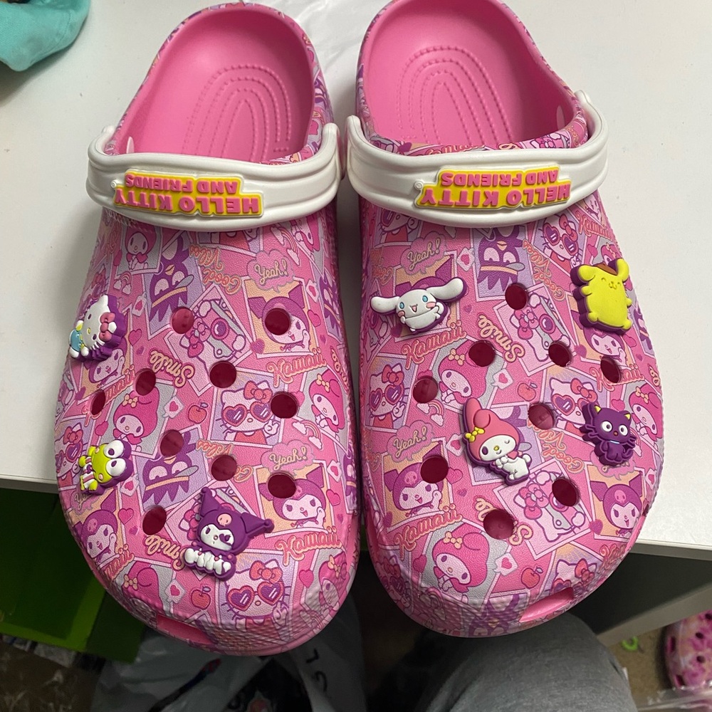 Crocs X Hello Kitty Classic Clog - Gem
